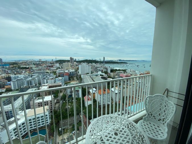 The Base Central Pattaya Information/Review | PropertyHub.in.th